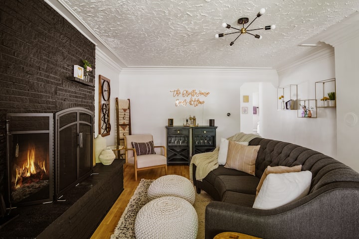 Cda Dwntwn Home For 6 • Min To Food/parks/beaches - Coeur d'Alene, ID