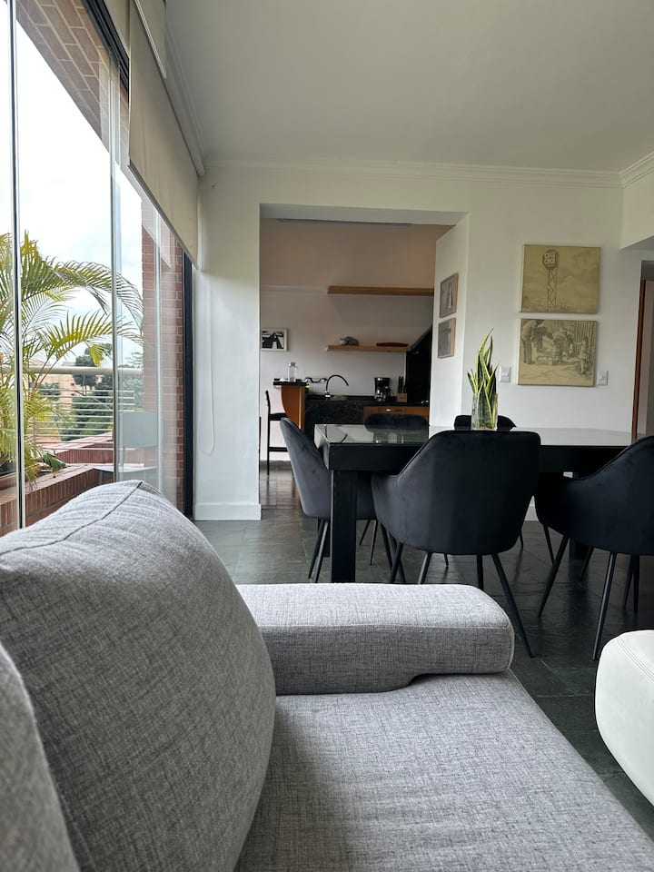 Comodo Y Encantador Ph En Campo Alegre - Caracas