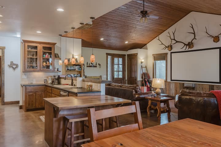 Peaceful Pagosa Hideaway - Pagosa Springs, CO