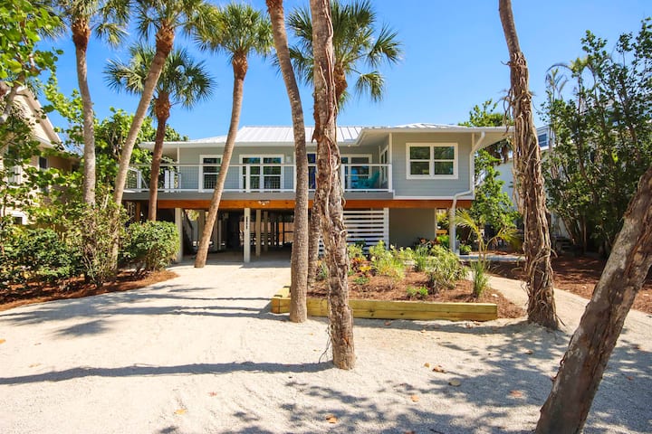 Newly Remodeled Home With Pool Steps To The Beach! - Captiva, FL