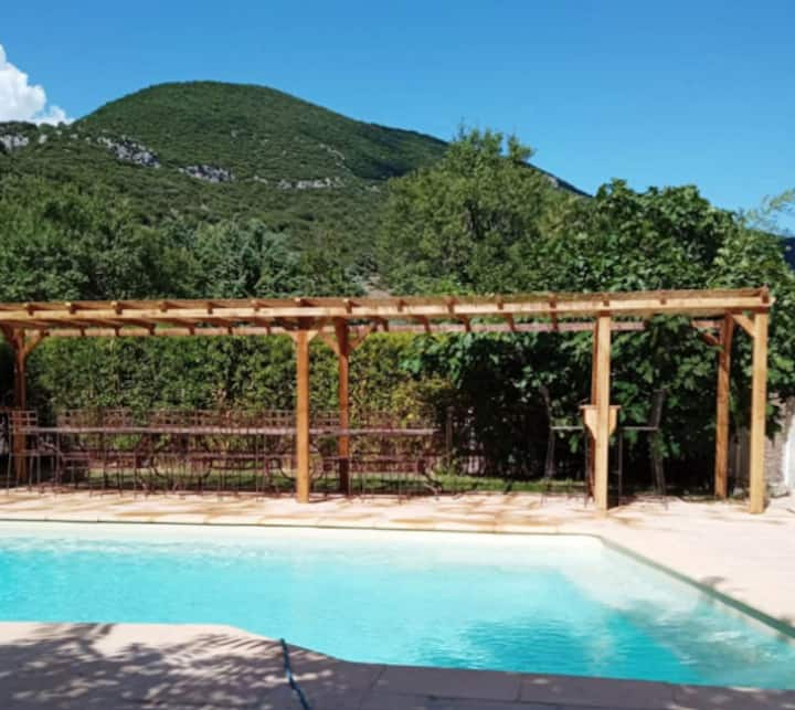 Un Mas En Provence, 19 Couchages, Noeljour De L'an - Rustrel