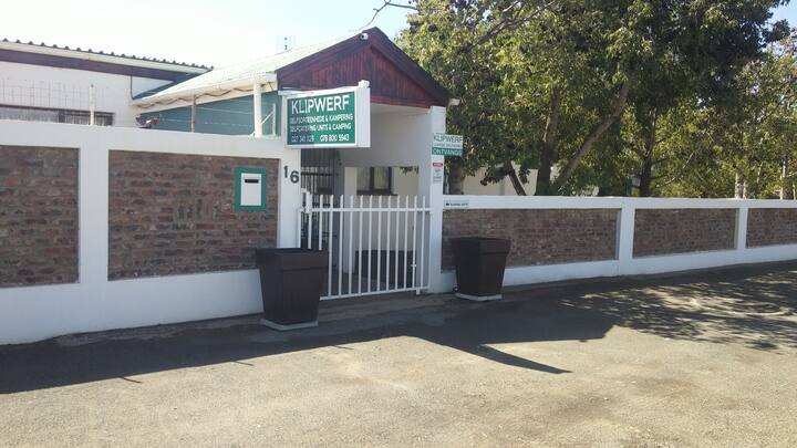 Klipwerf Guesthouse - Woonstel In The Karoo - Calvinia