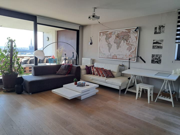 Penthouse Avec Jacuzzi, Terrasse Et Parking - Leuven (Louvain)
