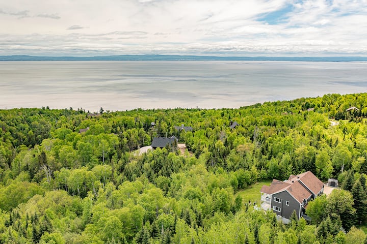 Hôtel à La Maison - Le Beau-mont, Fleuve Et Spa - Baie-Saint-Paul, QC