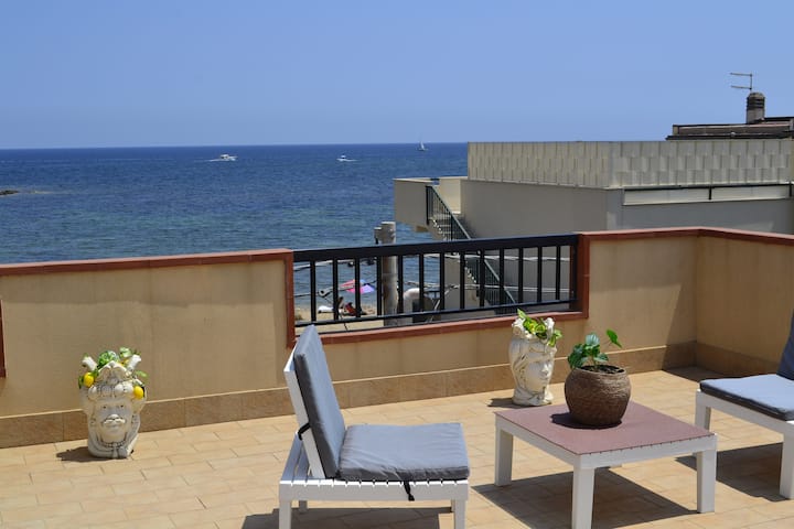 Casa Lido Piano Primo Con Terrazza Uso Esclusivo - Marzamemi