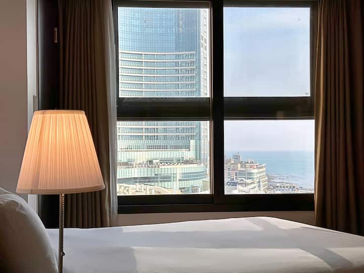 Cozy🎁넷플릭스♡해운대오션비치뷰#해변바로앞#벡스코#더베이101#햇살따스한숙소 - Busan