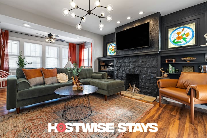 Hot Tub | Family Friendly | Off St. Parking - Pittsburgh, PA