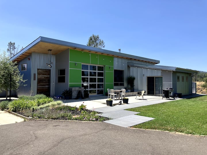 Beautiful Modern Home On 4 Acres, Newly Listed - Redding, CA