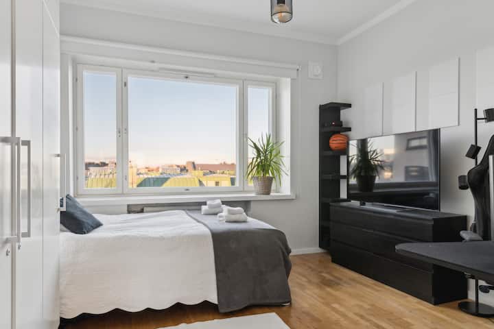 Guest Room + Tv & Wifi - Helsinki