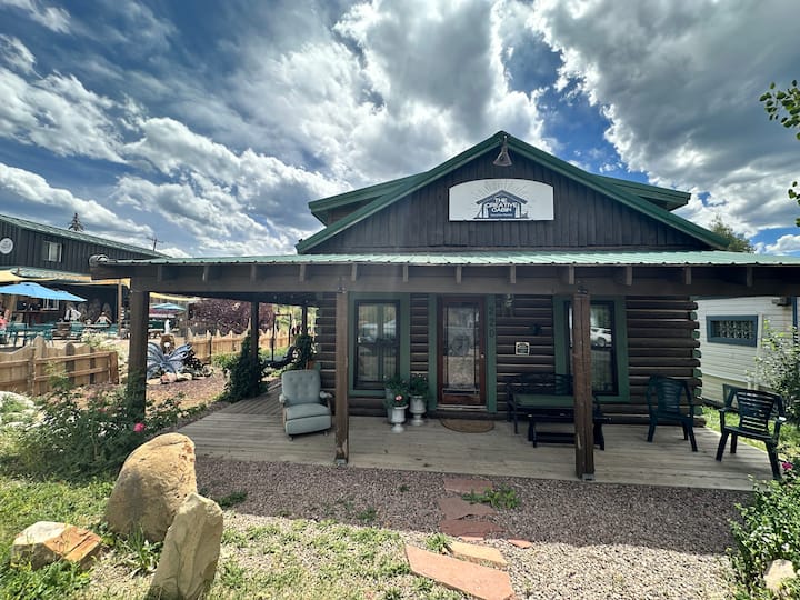 The Creative Cabin - Stagecoach State Park, Oak Creek