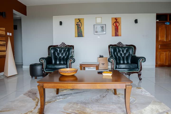 Stylish Luxury Apt, 3 Mins From Mall & Immigration - Kisumu