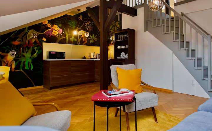 Romantic Design Loft In Prague’s Trendy Karlin - Praga