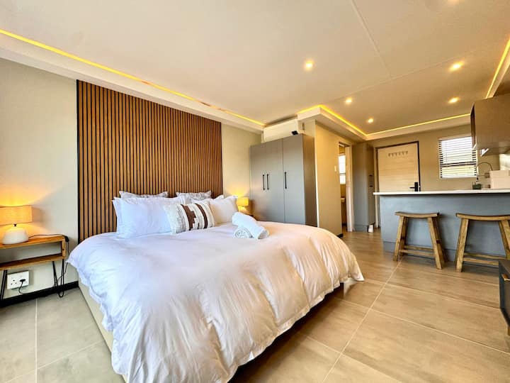 Salt & Swell - Jeffreys Bay