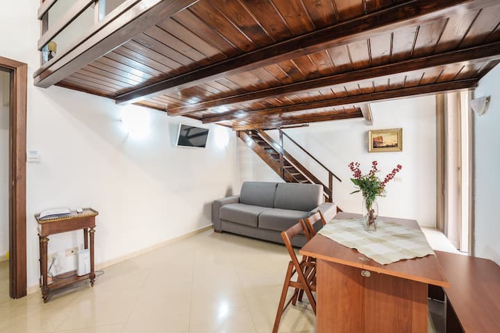 Pizza Art Apartment - Naples