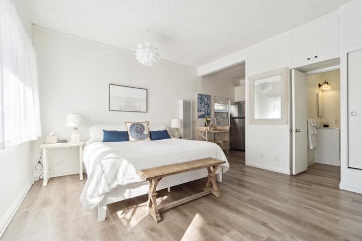 Malibu, Carbon Beach - Junior Suite Eleven - Malibu, CA