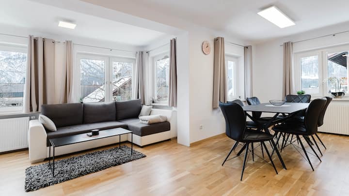 Moderne Ferienwohnung Mit Gebirgsblick - Bad Goisern