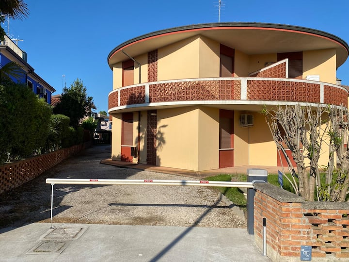 Large Three Room Apartment On The West Beach - Caorle