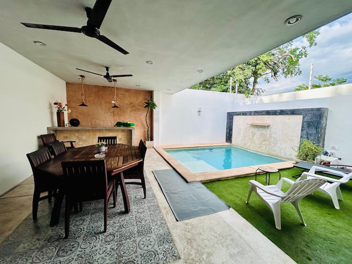 Preciosa Casa Mare En Residencial Floresta - Mérida