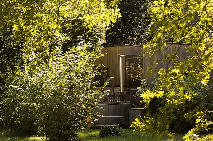 Le Monde De Charlie "La Cabane Aux Etoiles" - Vichy