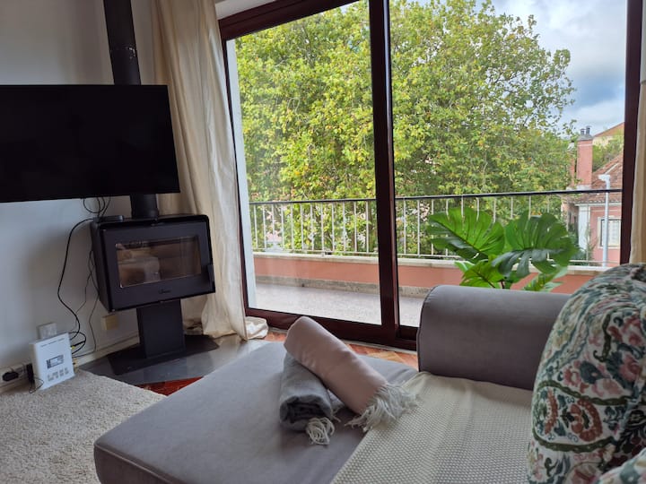 Spacious 3 Bedroom Apartment - Sintra