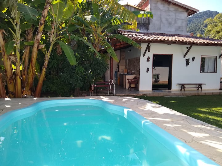 Chalé Com Piscina - São Sebastião