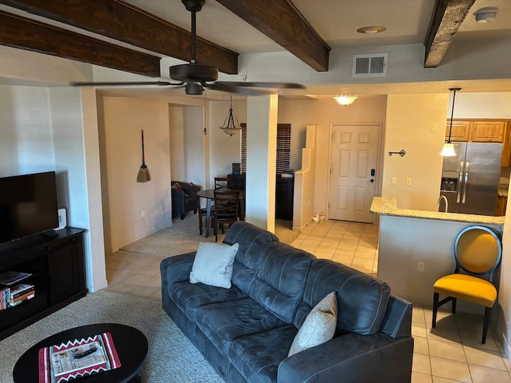 Resort Style Condo In Gated Villa On The 1st Floor - Las Cruces, NM