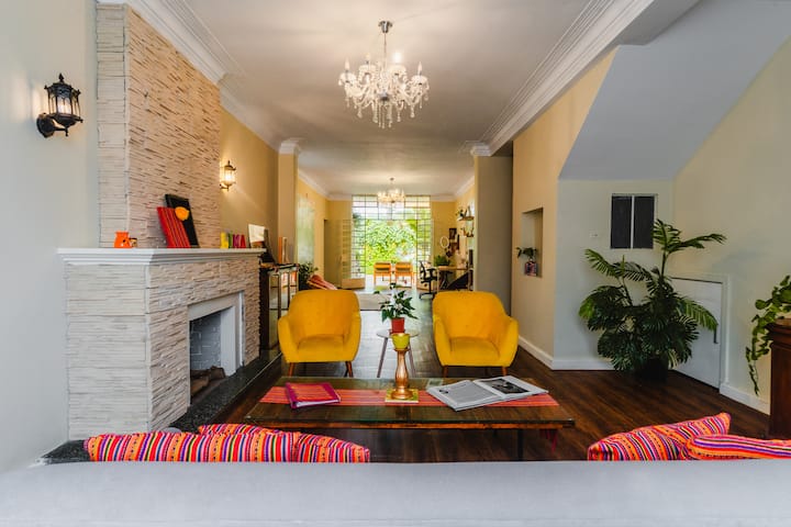 Luminosa Y Cálida Hab En Hermosa Casona Con Jardín - Pérou