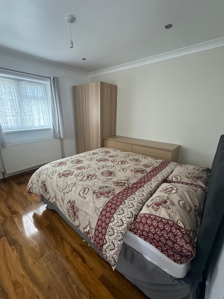 Double Bedroom Close To Uxbridge Station - Harrow