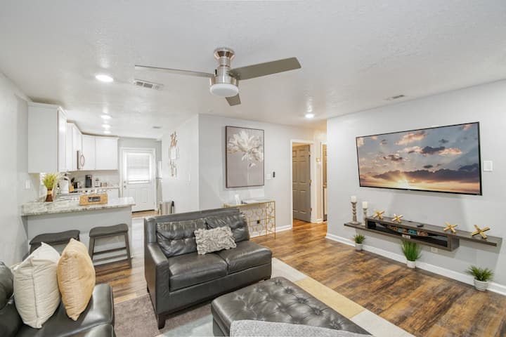 Intimate 3/3 By Fsu, Famu, & Downtown Tallahassee - Tallahassee, FL