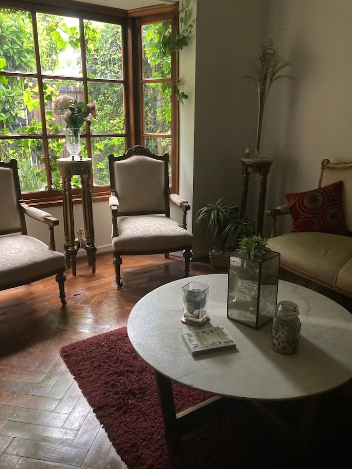 Habitación Con Baño Privado En Metro Manquehue - Las Condes