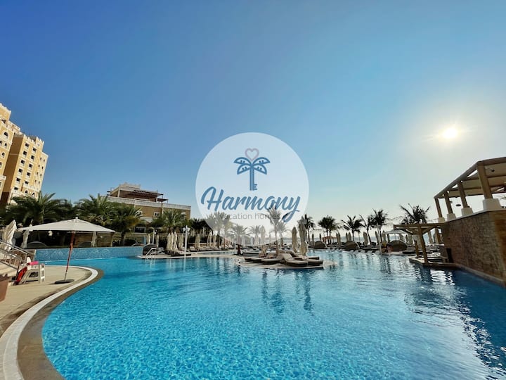 Luxurious 2-bedroom | Direct Beach, Pool Access - Dubai
