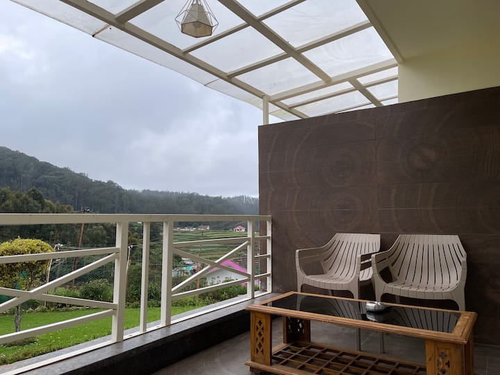 Studio Garden View With Balcony - Coonoor