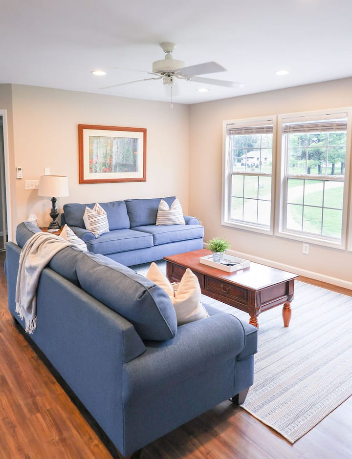 Private Carriage House On 3 Acres! - Waynesville, OH