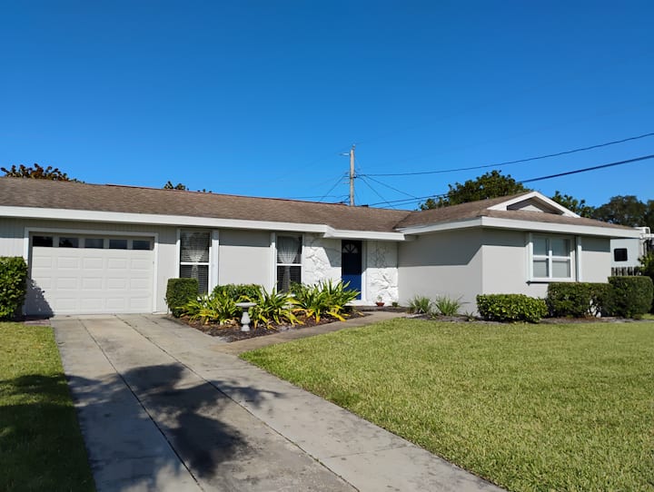 Turkey Creek Retreat - Palm Bay, FL