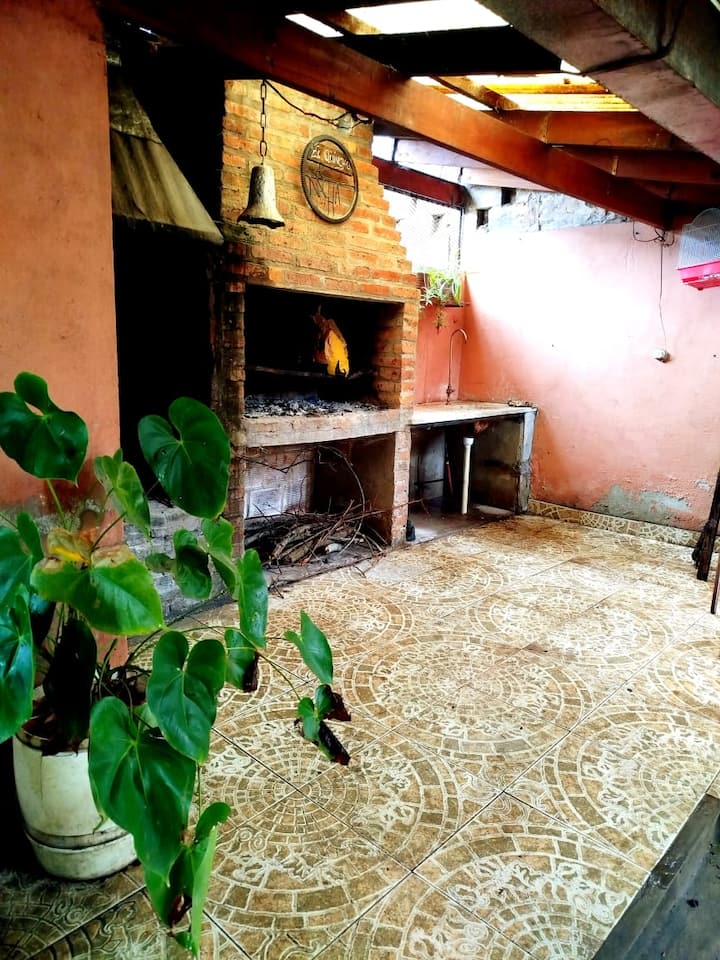 Alojamiento Temporario Con Todo Lo Necesario - Ituzaingó