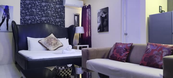 ÉLégant Studio B14 Netflix Tv 60" Kandi Grosvenor - Angeles