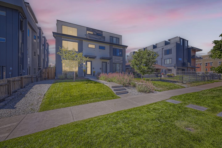 Luxury Home-walk To Empire Field /Bronco's Stadium - Denver, CO