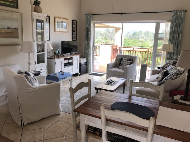 Goose Valley Unit B5 - A Holiday Home From Home - Plettenberg Bay