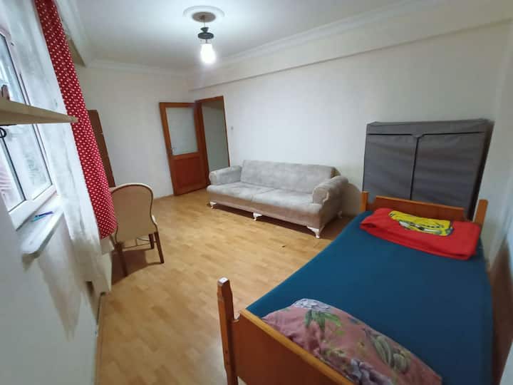 Private Room In City Center (şIşli), Walk To Metro - Istanbul