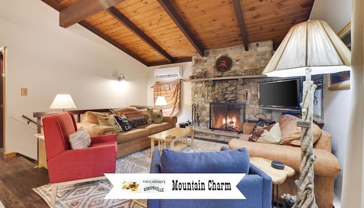 Slopes Are Open! Lake! Wood Fireplaces And Firepit - Arrowhead Lake, PA