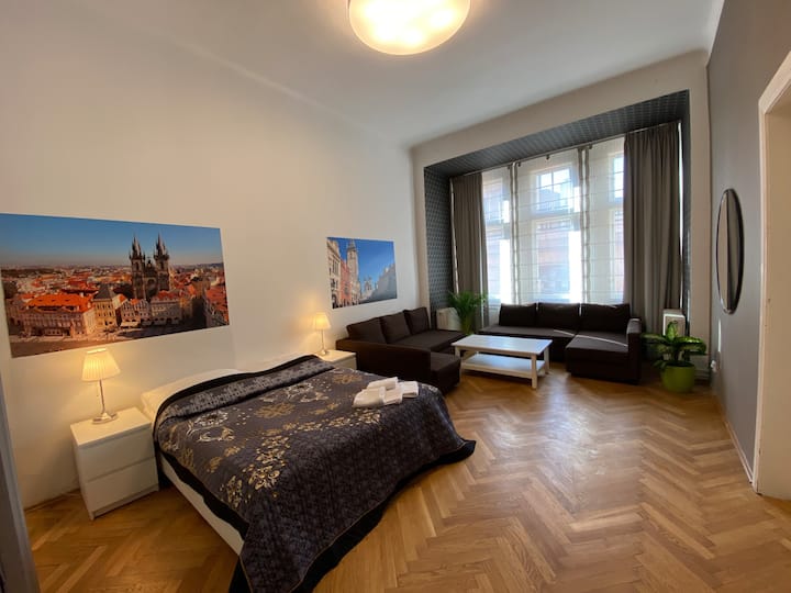 Florentinum Gate 3-bedrooms, Balcony (Old Town) - Prague