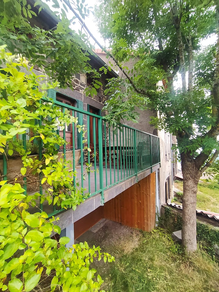 Maison Familiale Au Cœur De La Chaîne Des Puys - Saint-Saturnin