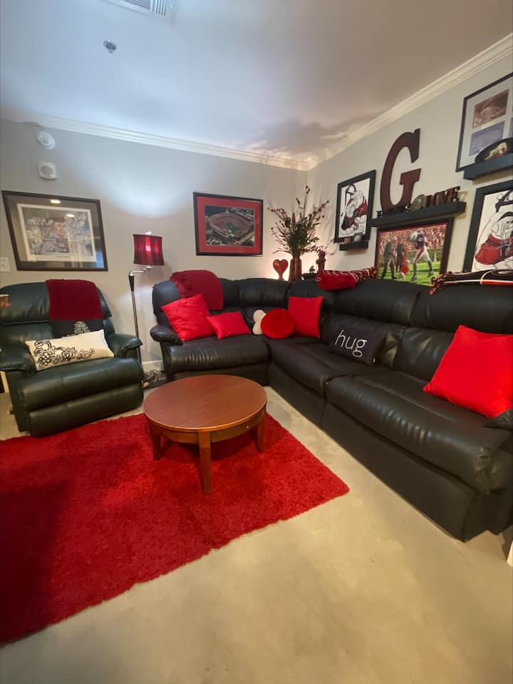 Georgia Gameday Getaway! (#518) - Athens, GA