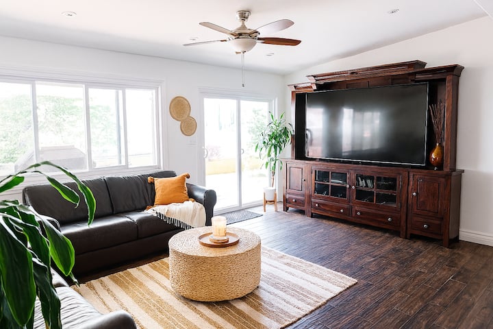 Spectacular Views And Comfort-book Now! King Bed! - Chula Vista, CA