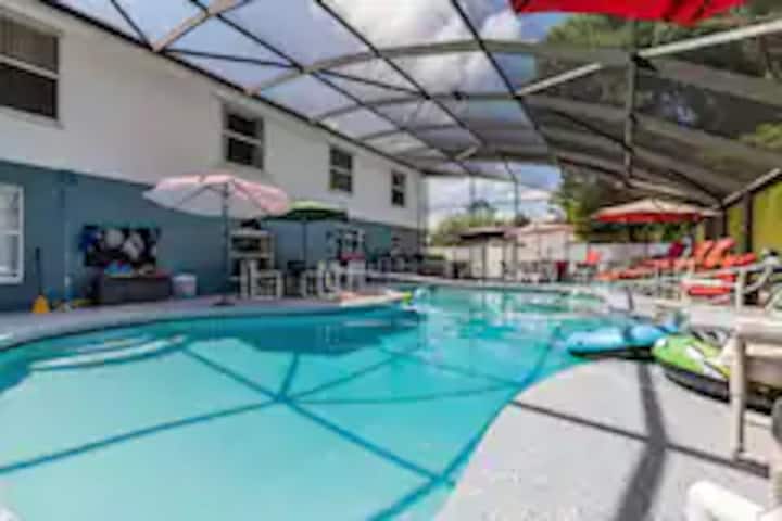 *4br*3.5ba*htd Pool*hot Tub*bkfst* Not Entire Home - Palm Coast, FL