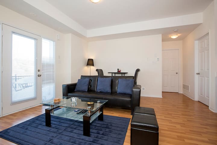 Churchill Meadows - Full House With Parking -