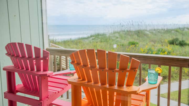 Ocean Views ·Pool ·New Tiled Shower+covered Parkng - Topsail Island, NC