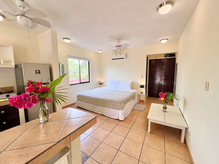 Tamarindo Studio #1 | Close To Beach & Town Center - Tamarindo