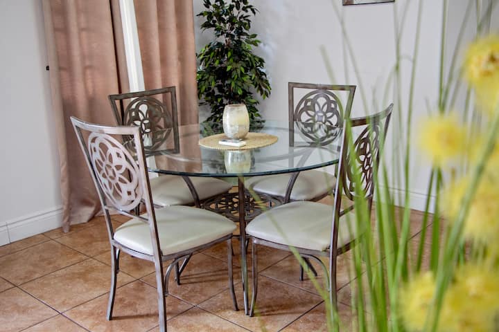 Stylish Woodbrook 2 Bedroom Apartment(2) - Port of Spain