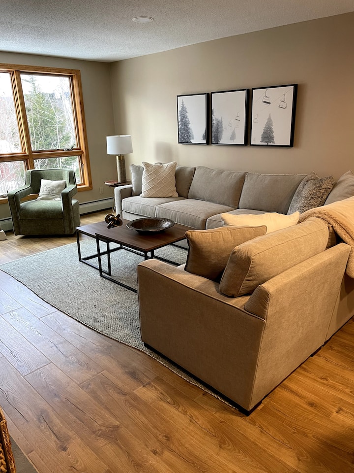 Free Shuttle! The Great Escape Vermont - Dover, VT